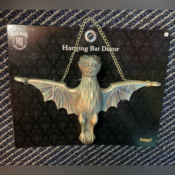 Disney | Holiday | Nwt Disney Haunted Mansion Bat Stanchion Hanging ...